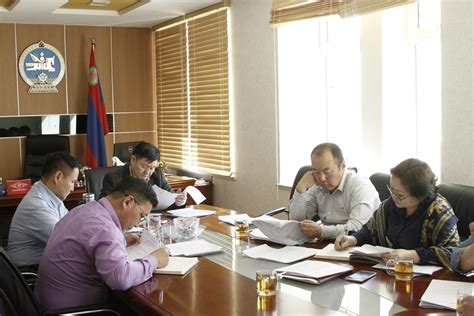 АЙМГИЙН ИТХ ЫН ТЭРГҮҮЛЭГЧДИЙН ХУРАЛ ХУРАЛДАВ