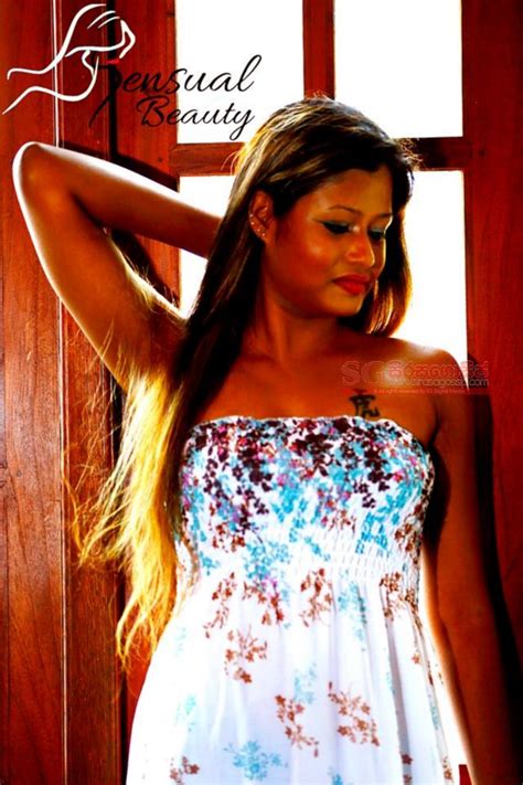 Udeni Attanayakes Photo Collection