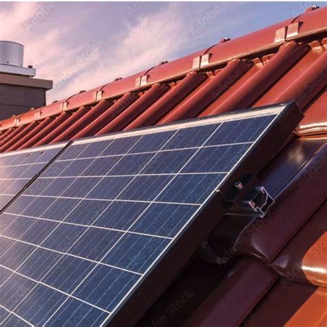 Можете ли да инсталирате соларни панели на керемидени покриви Какво трябва да имате предвид