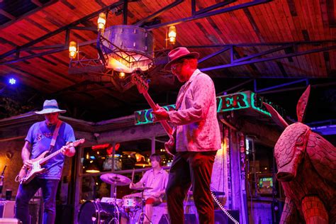 Moontower Saloon Menchaca Austin Tx