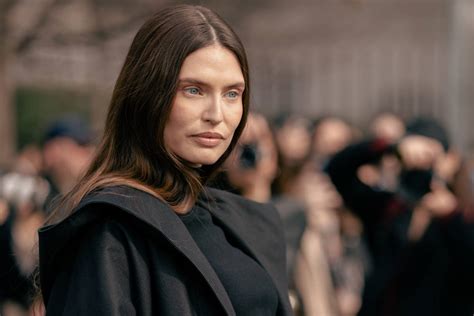 Bianca Balti Senza Capelli Il Paragona Con Il Gatto Nudo