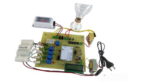 Automatic Power Factor Correction With Measurement Of Real Power