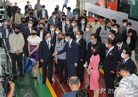 로만시스 주 방글라데시 디젤전기기관차 출고 기념식 가져 경남에나뉴스