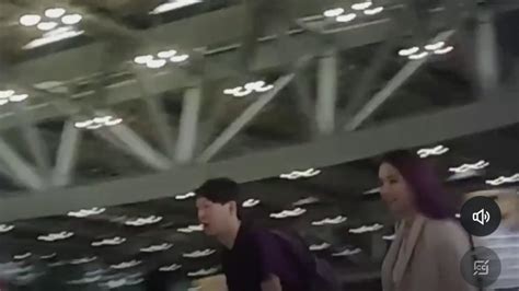 Photo Gallery “สามีนางร้าย” ควงสาวใหม่ร่างเล็กเที่ยวฮ่องกง ชาวเน็ตบอก