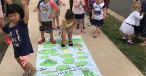 Lockyer Valley Libraries bring First 5 Forever to the park | State Library of Queensland