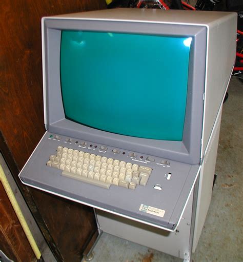 Vintage Computer Photos Subject Tektronix 4015 1