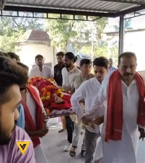 အာသောကမင်းသမီး အဟံကာရာ ကို မီးသဂြိုဟ် ကာ အသုဘအခမ်းအနား ကျင်းပပြုလုပ်ခဲ့ Myanmarload Myanmar