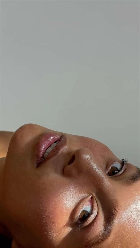 Фото девушки для сторис в 2025 г Косметолог Косметология Лицо