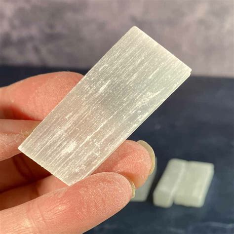10 Amazing Selenite Crystal Healing Properties Meanings And Uses