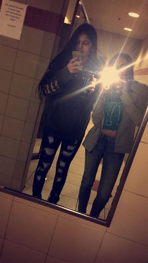 Pin By Trin On Trin Mirror Selfie Selfie Scenes
