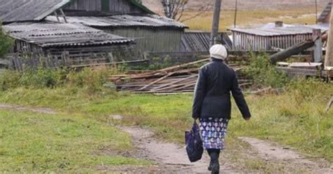 Един ден се прибрах от работа по рано от обикновено Случайно чух сина ми да разговаря със снаха