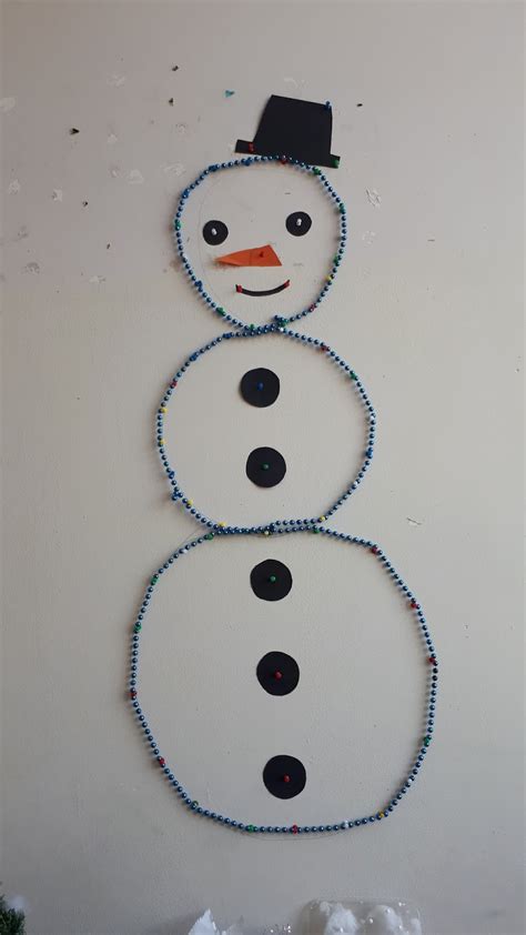 ნინო მჭედლიშვილის ბლოგი საახალწლო განწყობა საკლასო ოთახში შევქმენით საკუთარი ხელით