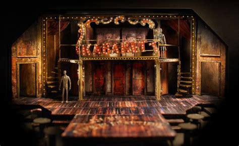 Cabaret Set