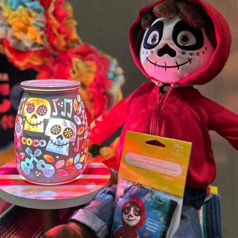 Cocos Miguel Scentsy Buddy With Coco Familia First Scent Pak