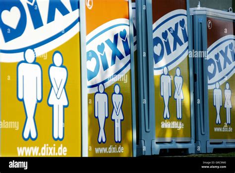 Dixi Klo Fotos Und Bildmaterial In Hoher Auflösung Alamy