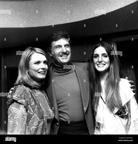 Jan 1 2011 Robert Stack With Wife Rosemarie And Daughter Elizabeth