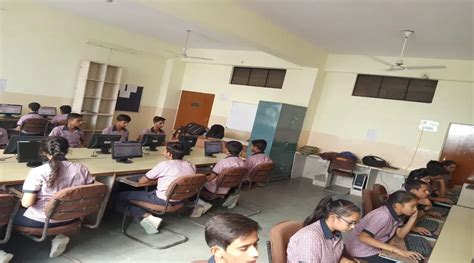 Jee Main Shift 2 Question Paper 2025 Available April 4 Memory Based Questions Answer Key