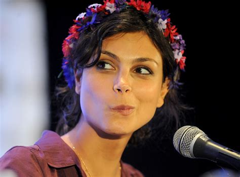 Morena Baccarin Scrolller