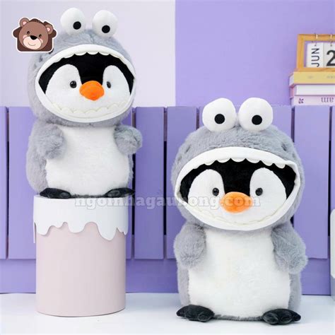 Cánh Cụt Cosplay Cá Mập Ngôi Nhà Gấu Bông