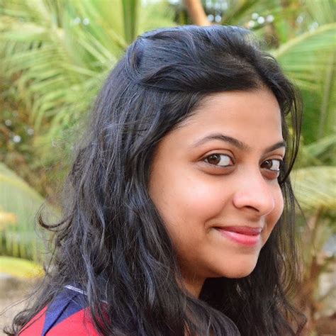 Neha Gupta Hiral Radadiya Butt Breasts Scene In Adla Badli Aznude Hot