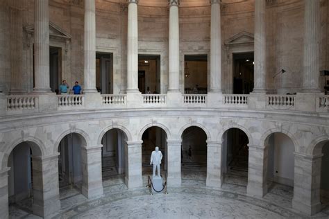 Opinion Congress Isnt Paying Its Interns Enough The Washington Post