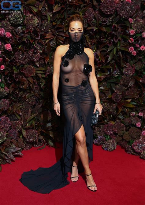 Rita Ora Nackt Nacktbilder Playbabe Nacktfotos Fakes Oben Ohne