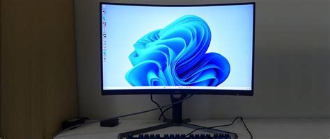 AOC CQ G Z QHD Review High Contrast And Fast Response For A Low Price Tom S Hardware