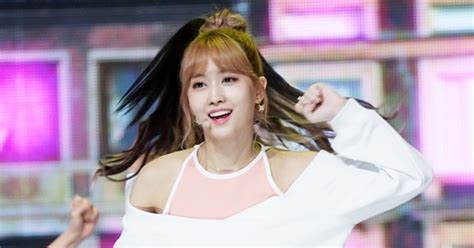 포토 모모 니코니코니보다 강력한 애교