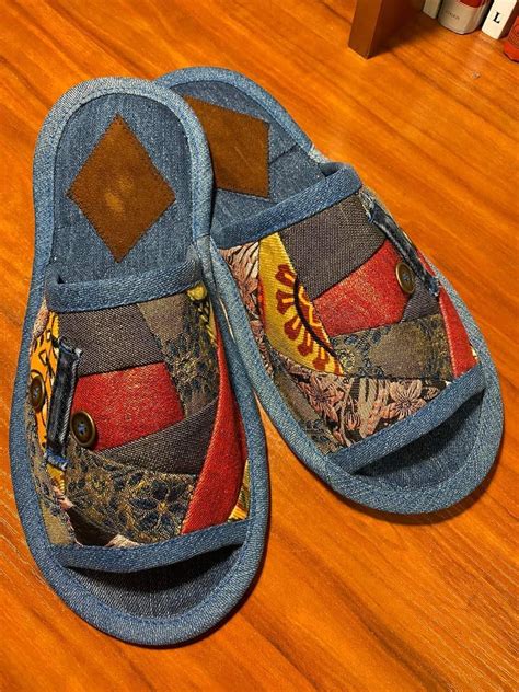 Лоскутные тапки | Crochet shoes, Crochet slipper boots, How to make shoes