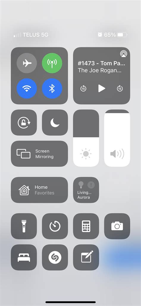 Anyone Else Have Their Pull Down Menu Auto Drop Mine Does It 1 2 Times A Day Ios 143 Iphone