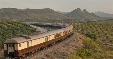 El Lujoso Tren De España Que Cumple 40 Años Viajes Por 14000 Euros Y