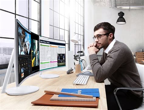 Samsung Curved Monitor Gadget Flow