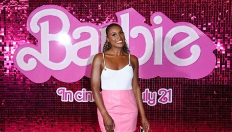 Our Favorite And Funniest Issa Rae Internet Moments [gallery]