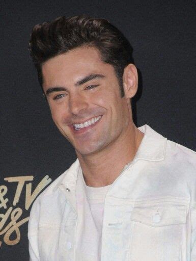 Pin By Hailey Neal On Zac Efron Zac Efron Zac High School Musical