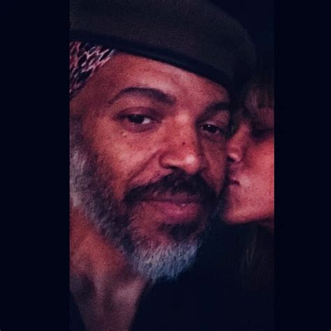 We Cant Get Enough Of Halle Berry And Van Hunts Beautiful Love Story Essence Essence