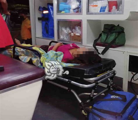 Joven Acayuque A Intent Quitarse La Vida Al Ingerir Herbicida