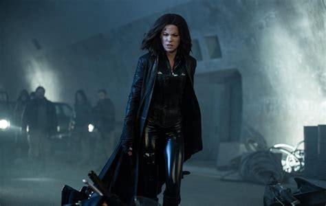 20 Hottest Vampires In Movies Fandango 20 Hottest Vampires In Movies Fandango