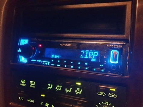 Продам процессорную магнитолу Kenwood 305bt Блютуз 3 пары Rca Флешка аукс Автозвук БУ