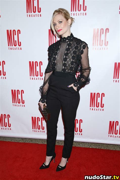 Beth Behrs Bethbehrs Bethquinn Nude Onlyfans Photo Nudostar Tv