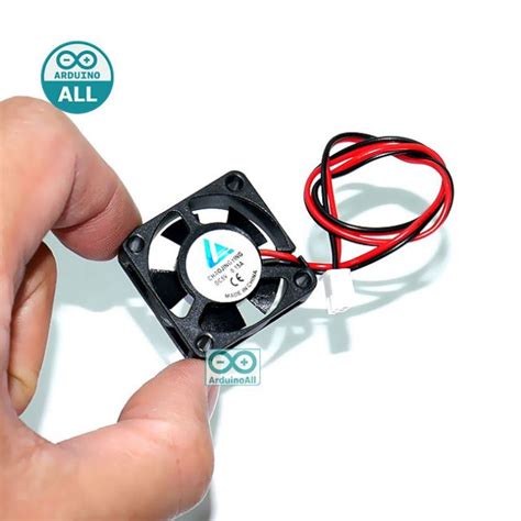 ส่งต่อ พัดลมระบายความร้อน 2 สาย 3x3cm 5v จากร้าน Arduino All Shopee