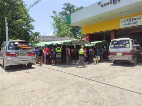 Mizzima News On Twitter မန္တလေးတွင် အိမ်စီးကား တိမ်းမှောက်ပြီး ၅ နှစ်အရွယ် ကလေးငယ်နှင့် ဖခင်ဖ