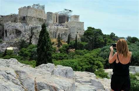 Η Αθήνα στους τουρίστες ο λογαριασμός στους πολίτες Makeleio Gr