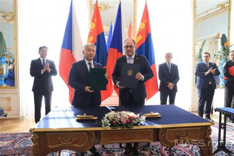 Монгол Чехийн харилцааны түвшнийг шат ахиулж Иж бүрэн түншлэлд хүргэлээ