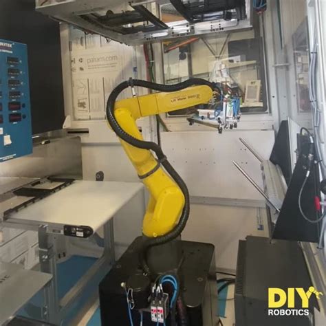 Video Diy Robotics On Linkedin Robotapplication Diyproject Smartmanufacturing Fanucrobot