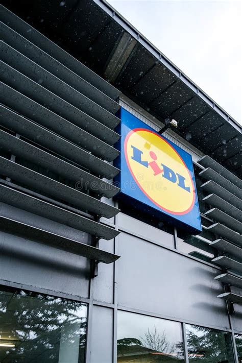 Lidl High Street Discount Supermarket On A Wet Day Editorial Photo Image Of Logo Modern
