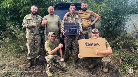 Компанія Altek передала портативну електростанцію військовим Сонячні панелі батареї Altek