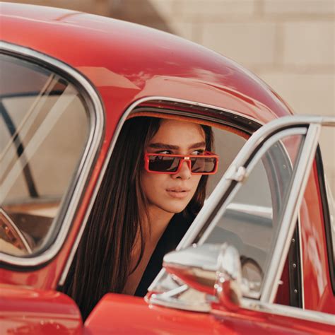 Tsikolia Com სათვალე