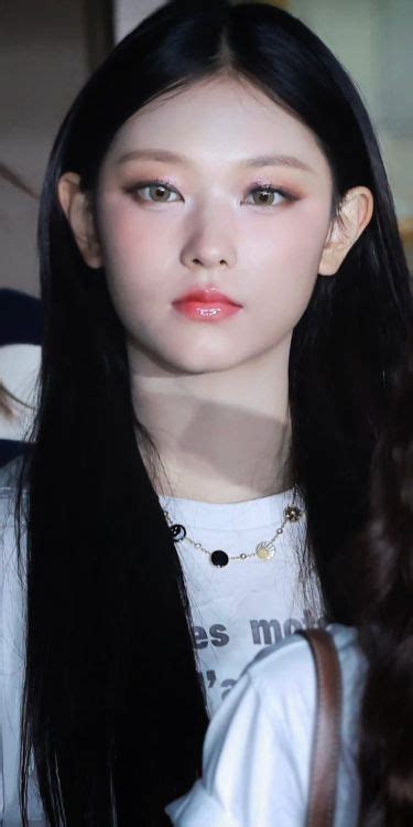 ปกพนโดย nguyễn wibu ใน NJs