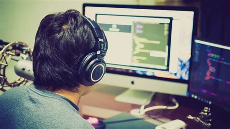 Coding Kya Hai पूरी जानकारी हिंदी में। Coding Sikhe