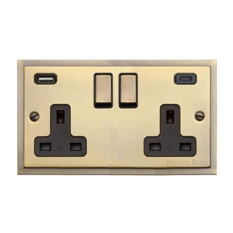 2 Gang 13a Socket With 2 Usb Type A C Sockets Elite Stepped